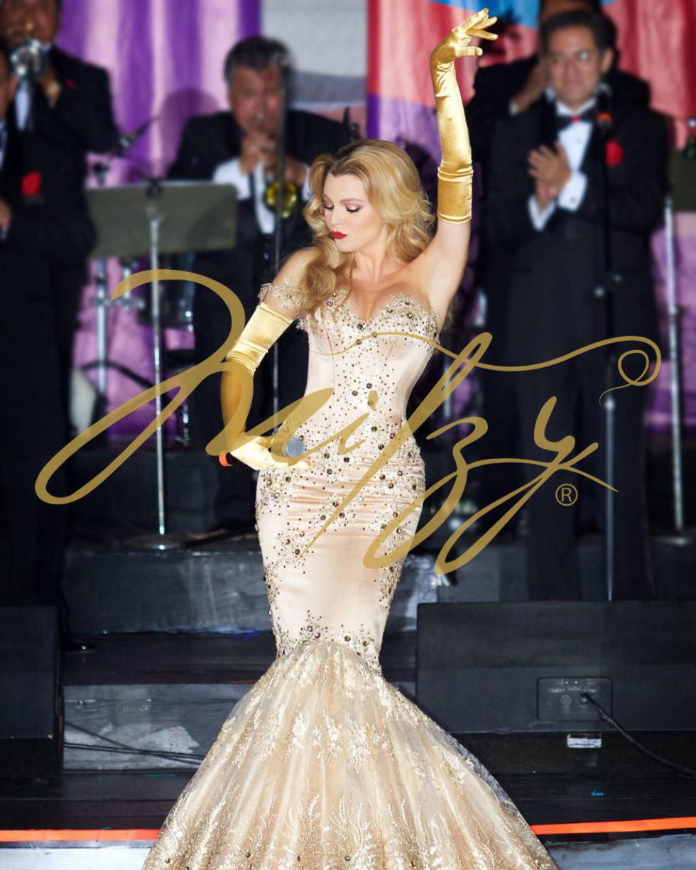 Homenaje a María Victoria | Diseñador